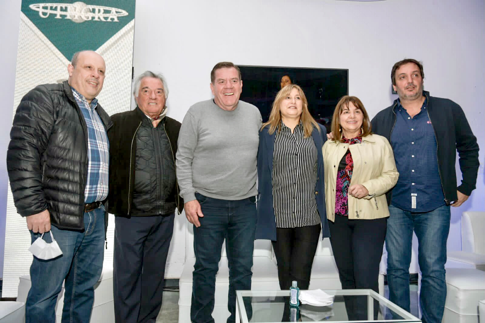 Barrionuevo inauguró la nueva sede marplatense y presentó a Nancy ...