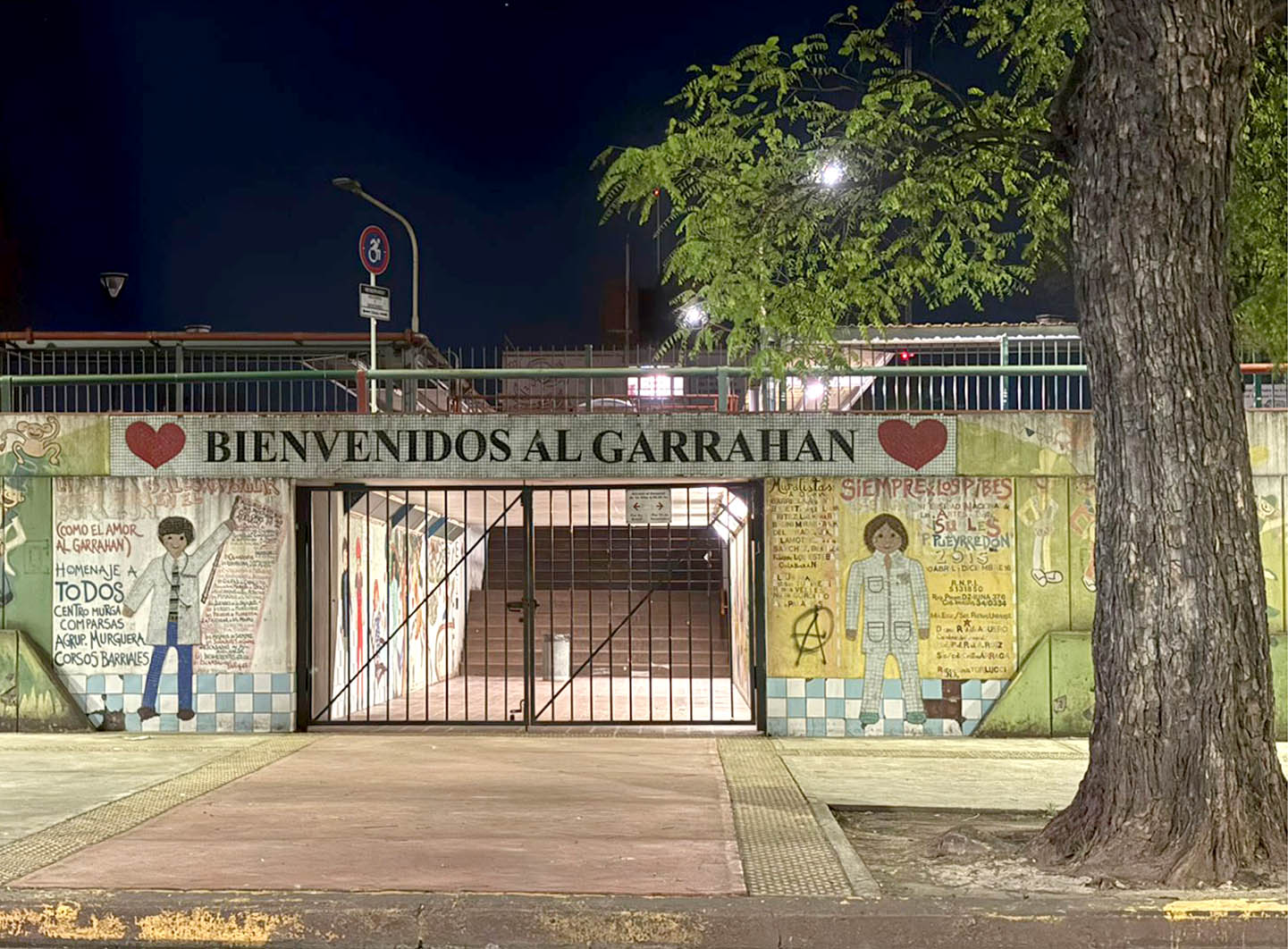 El Garrahan vuelve a la calle: abrazo, asamblea y denuncia por despidos ...